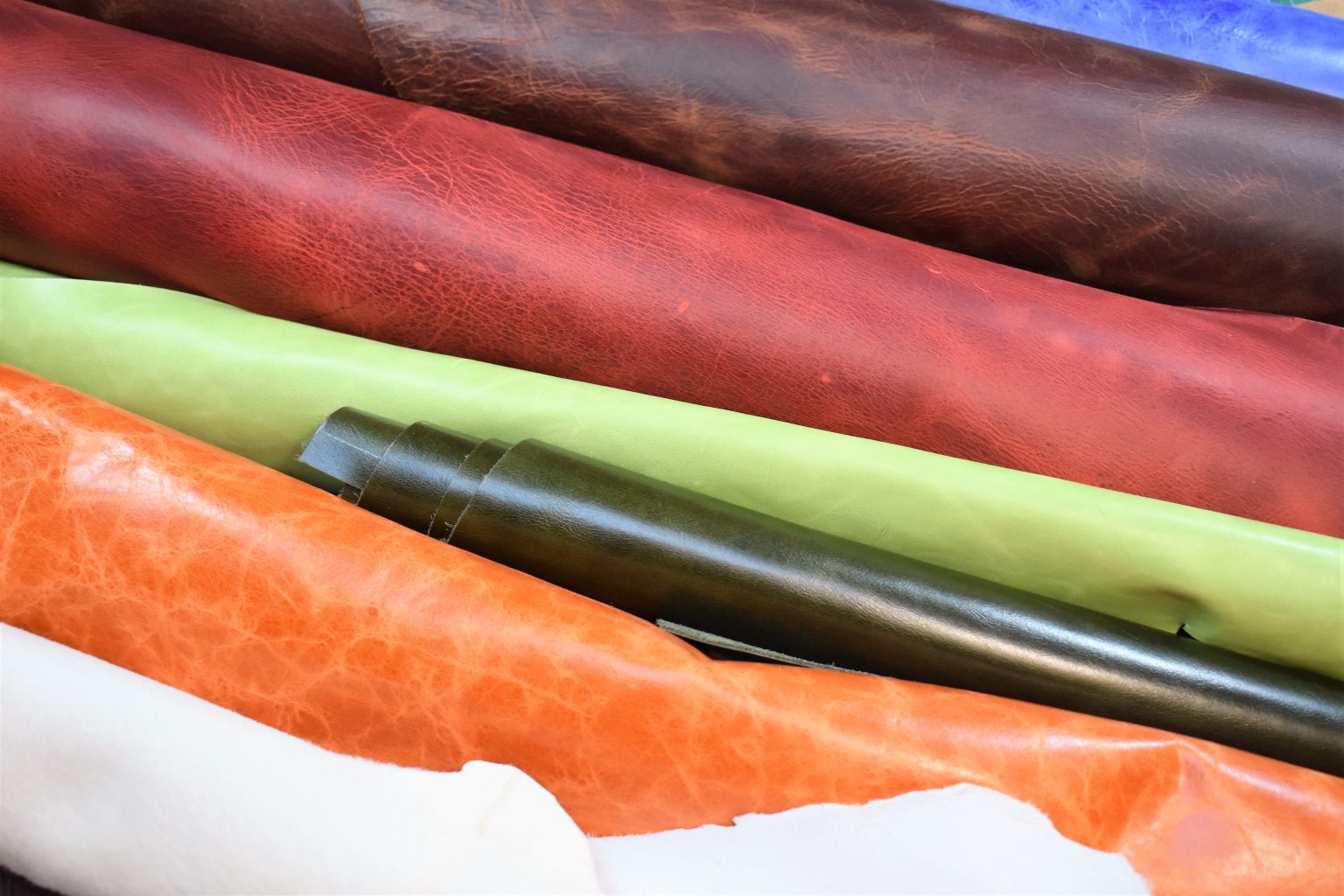 LOS TIPOS DE PIELES Y SUS USOS EN EL TRABAJO ARTESANO DEL CUERO ...